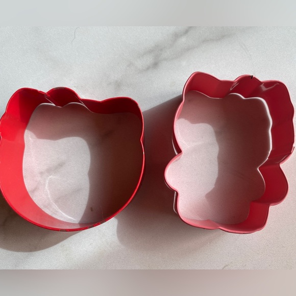 Hello Kitty | Kitchen | Hello Kitty Cookie Cutter 2 Piece Set | Poshmark